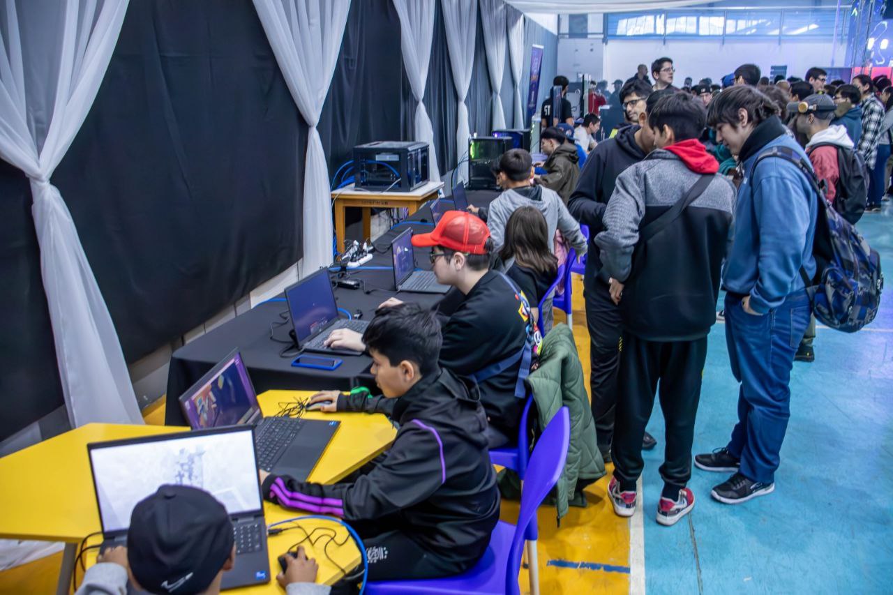 Gran convocatoria de vecinos y vecinas en la “Expo Gamer” - Red ...